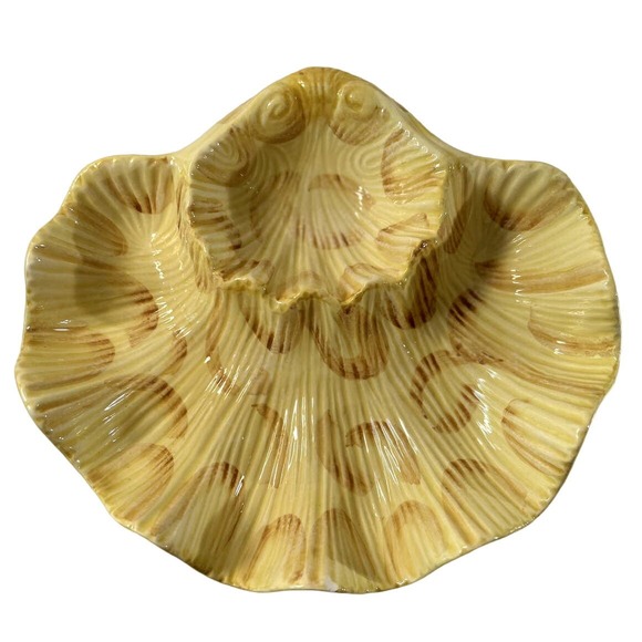 Gates Ware | Dining | Laurie Gates Yellow Painters Cove Clam Shell ...
